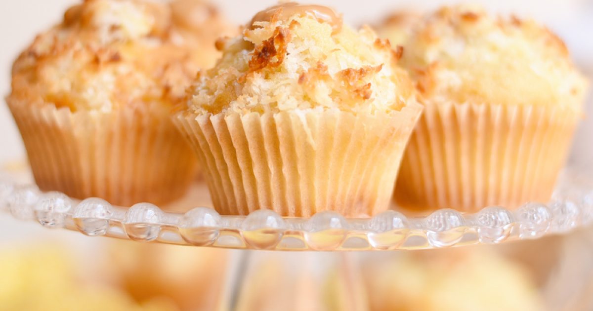 Muffins de coco y dulce de leche (arequipe / cajeta) - Anna's Pasteleria